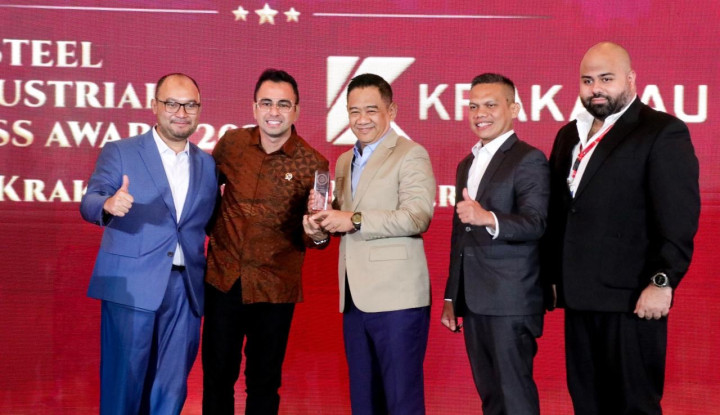 Transformasi Krakatau Steel Diakui, Akbar Djohan Borong Penghargaan ...